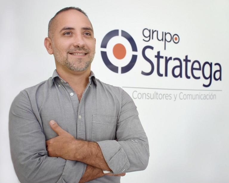 Consultor yucateco va por The Napolitans Victory Awards