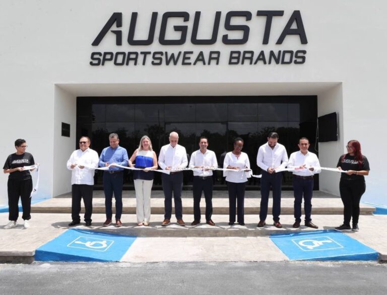 Augusta Sportswear inaugura planta en Yucatán